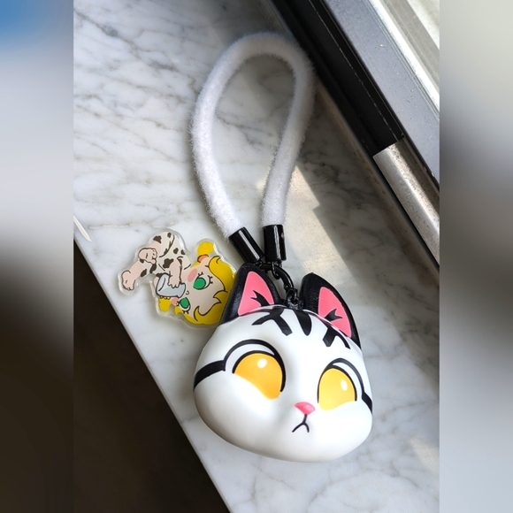 POP MART | Toys | Pop Mart Baby Molly Baby Tabby White Keychain Milk ...